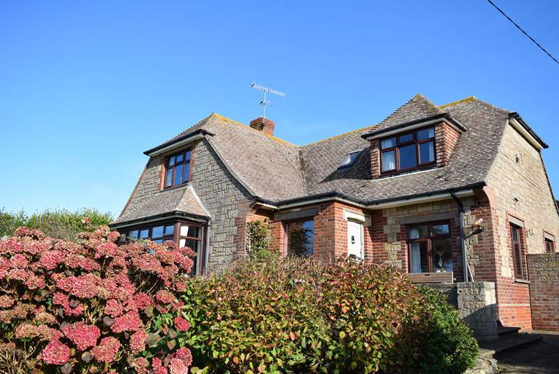 Fernfield Reviews | Read Reviews Of Fernfield In Isle of Wight