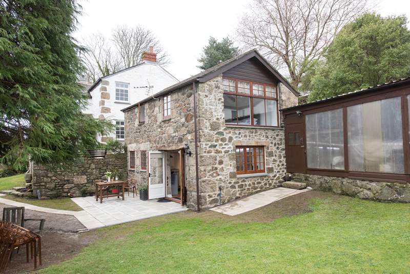 Love Lane Cottage, Holiday Cottage Description - Classic Cottages