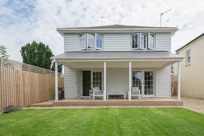 Dolphin Cottage, Holiday Cottage in Bembridge | Isle Of Wight