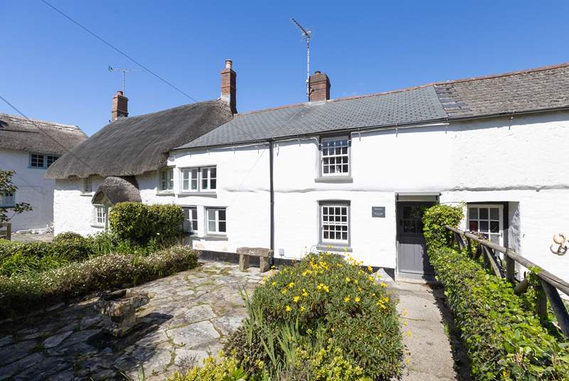Penhallow, Holiday Cottage in Crantock | Cornwall