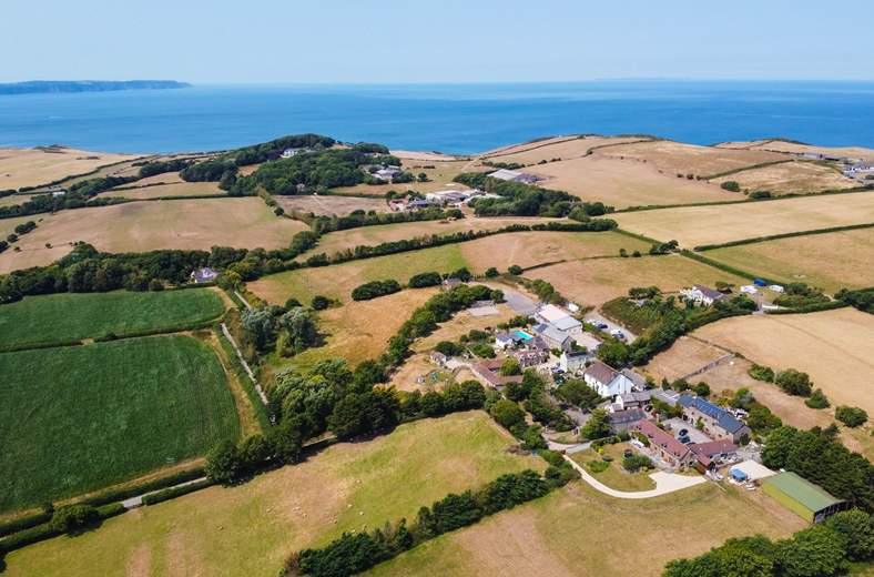 Big Holiday Homes in Devon | 51 Large Holiday Cottages in Devon