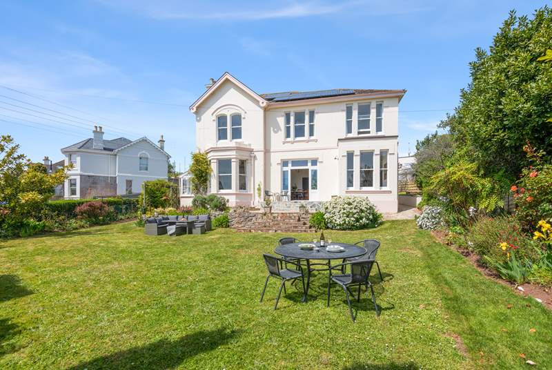 Duncombe, Holiday Cottage in Teignmouth | Devon
