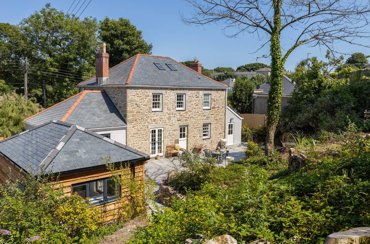 755 Holiday Cottages in Cornwall