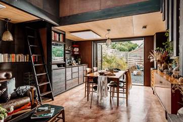 The Lean To, Holiday Cottage Description - Classic Cottages