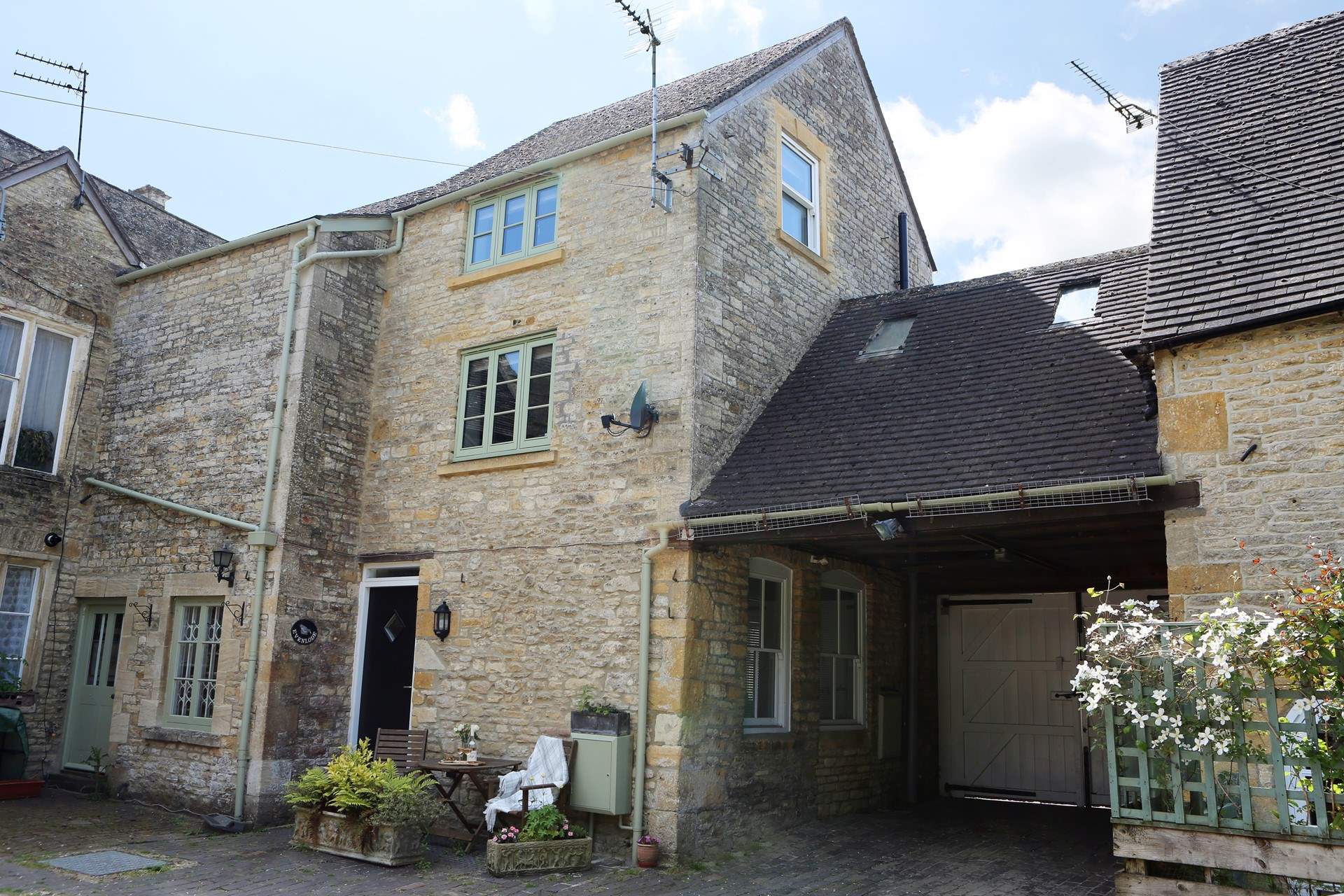 Evenlode, Holiday Cottage Description - Classic Cottages