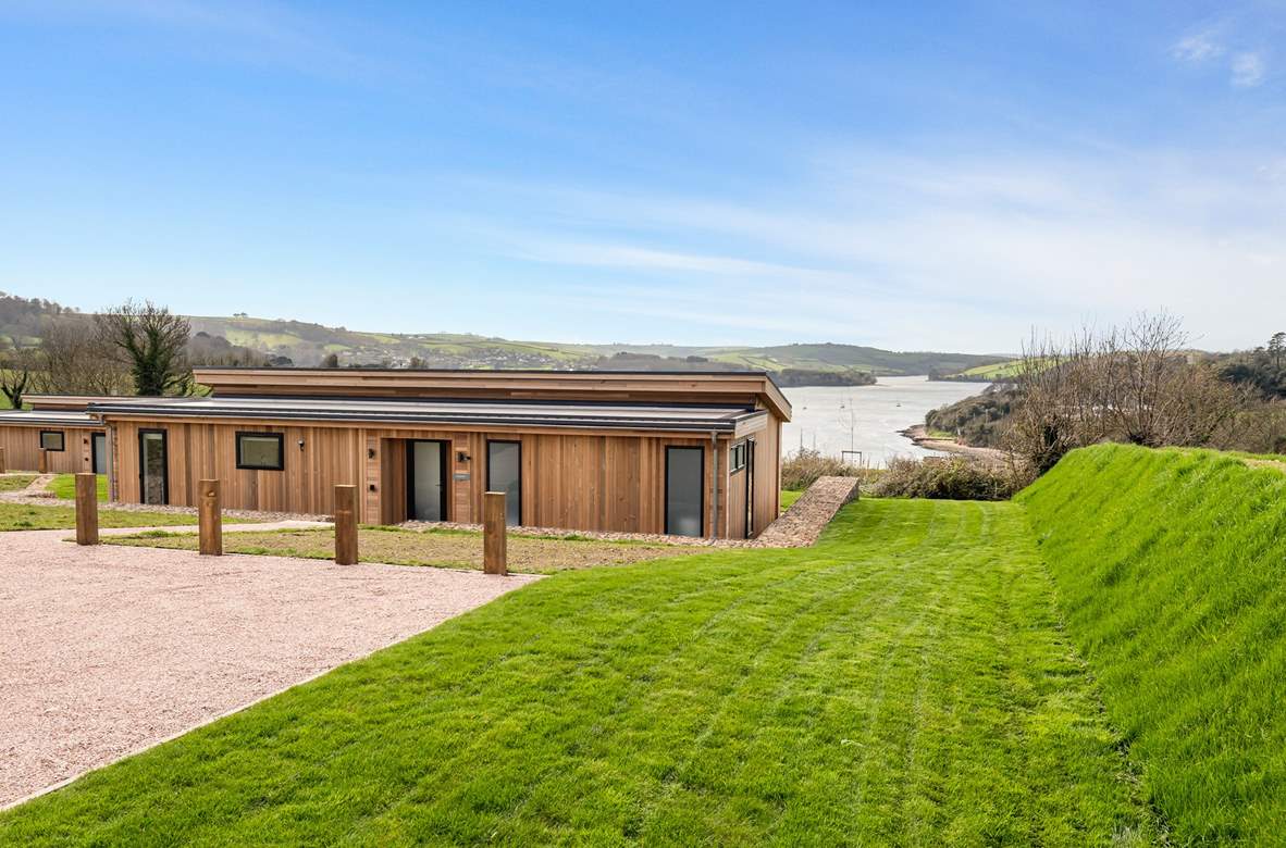 Cottages with Sea Views | Stunning Homes with Views Over the Sea