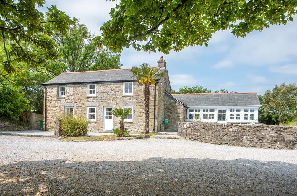 734 Holiday Cottages in Cornwall