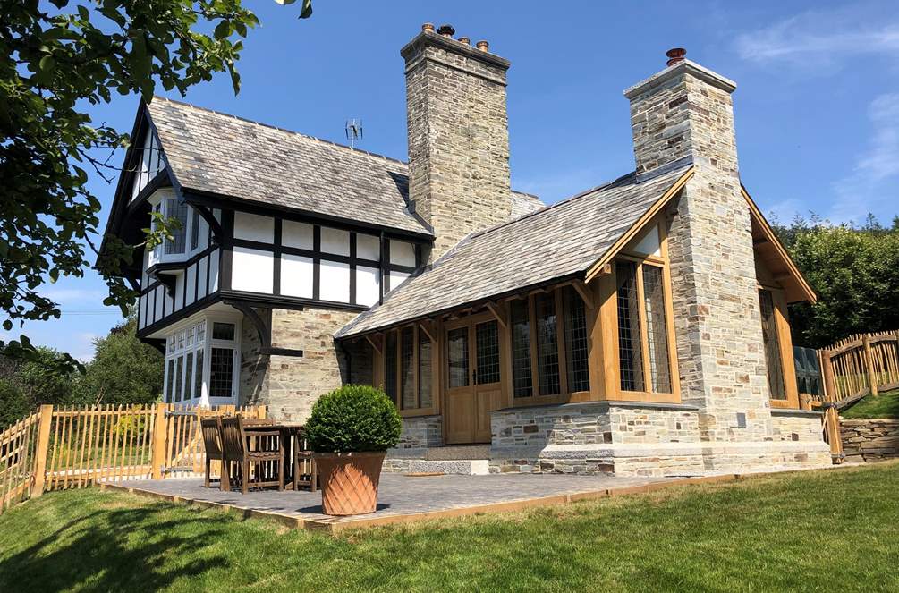 Holiday Cottages with a Swimming Pool | Classic Cottages