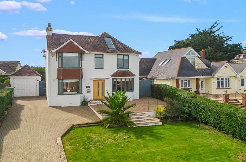 Cottages with Sea Views | Stunning Homes with Views Over the Sea