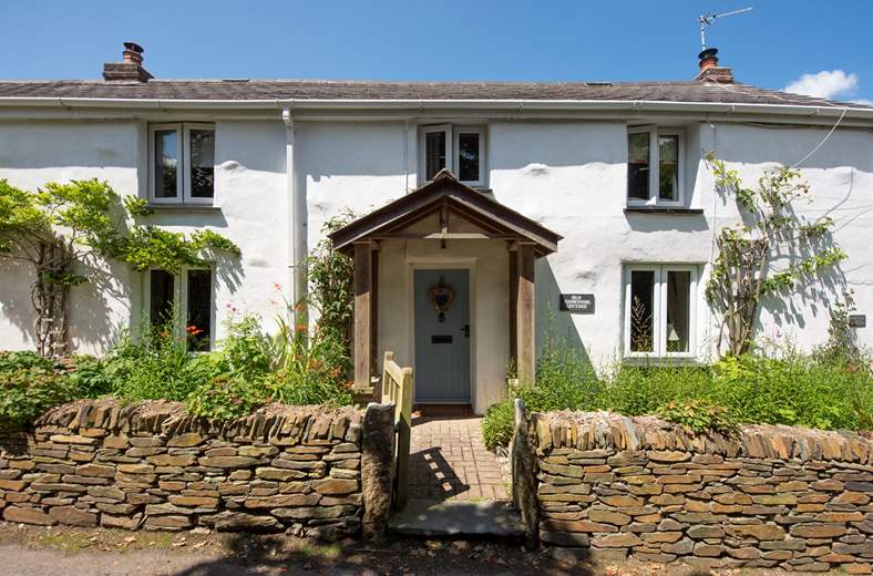 Crantock Cottages | 16 Self Catering Cottages in Crantock