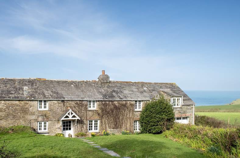 Cottages with Sea Views | Stunning Homes with Views Over the Sea