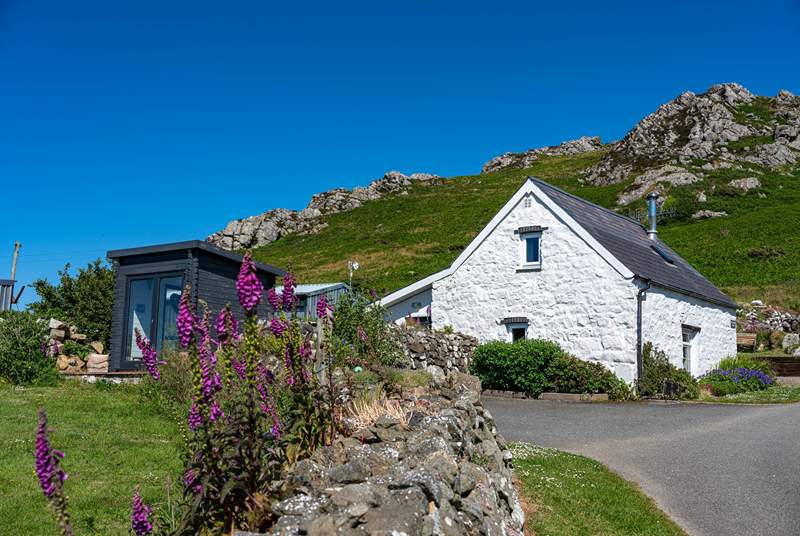 Swn y Morloi Cottage, Holiday Cottage in Fishguard | Pembrokeshire