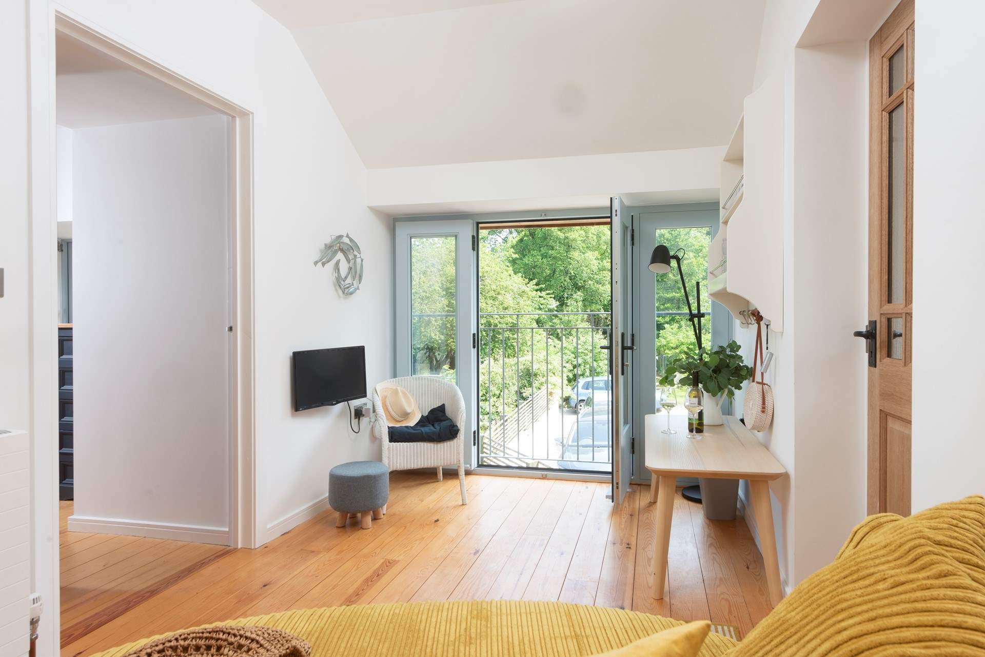 Rose's Loft, Holiday Cottage in Porthallow | Cornwall