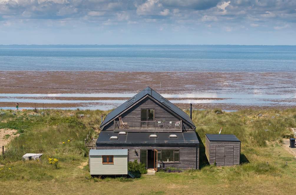 Cottages with Sea Views | Stunning Homes with Views Over the Sea