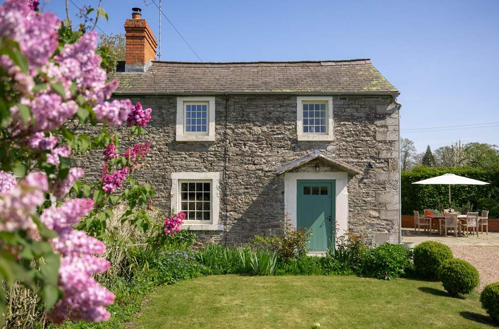 Dog Friendly Cottages | 887 Self Catering Pet Friendly Cottages