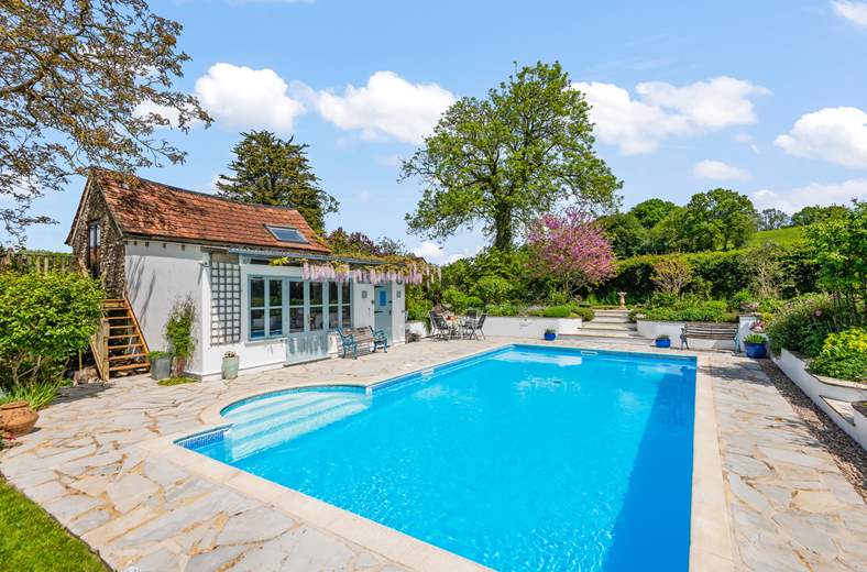 Devon Holiday Cottages with swimming pools | Holiday homes with private ...