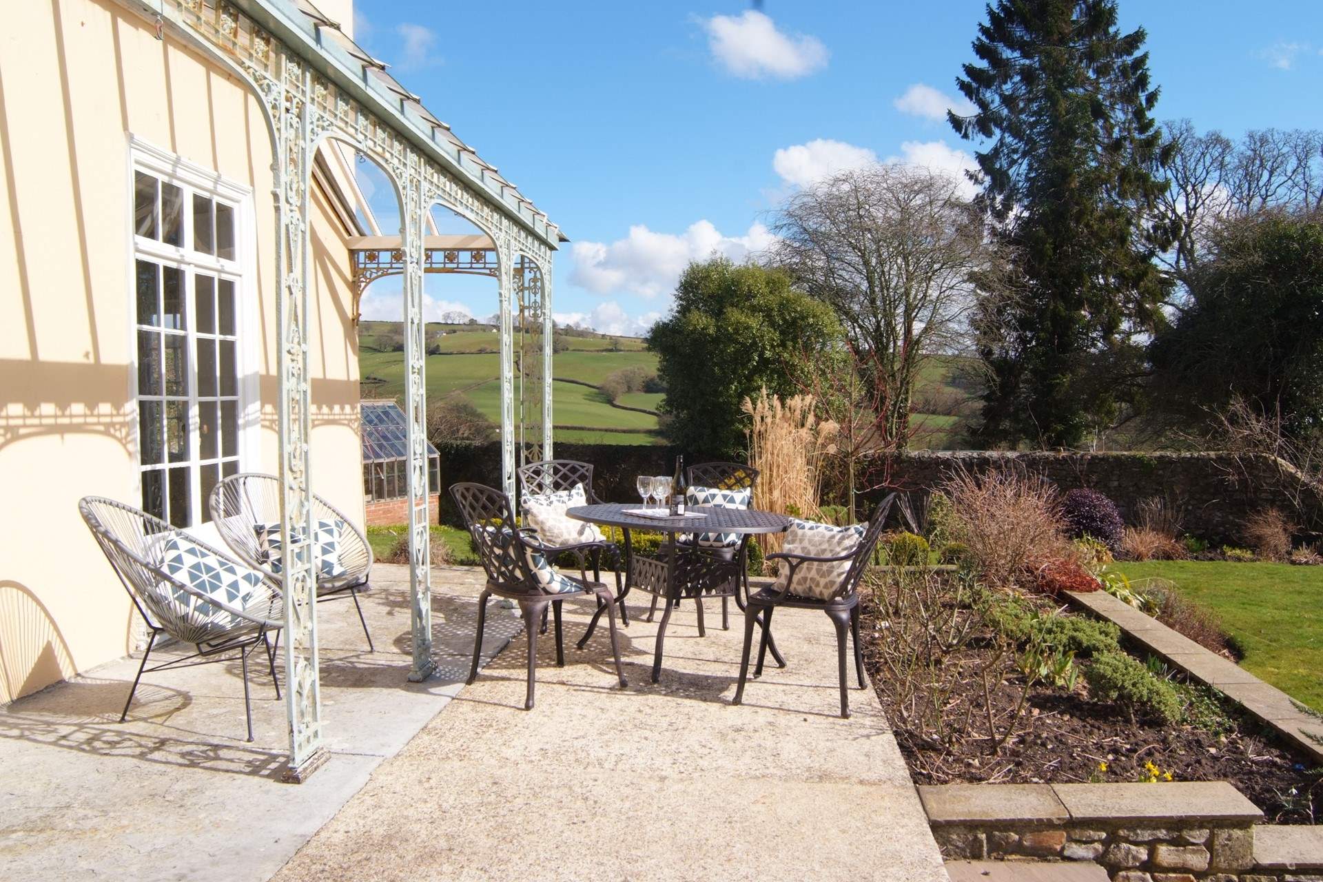 Champerty, Holiday Cottage Description - Classic Cottages