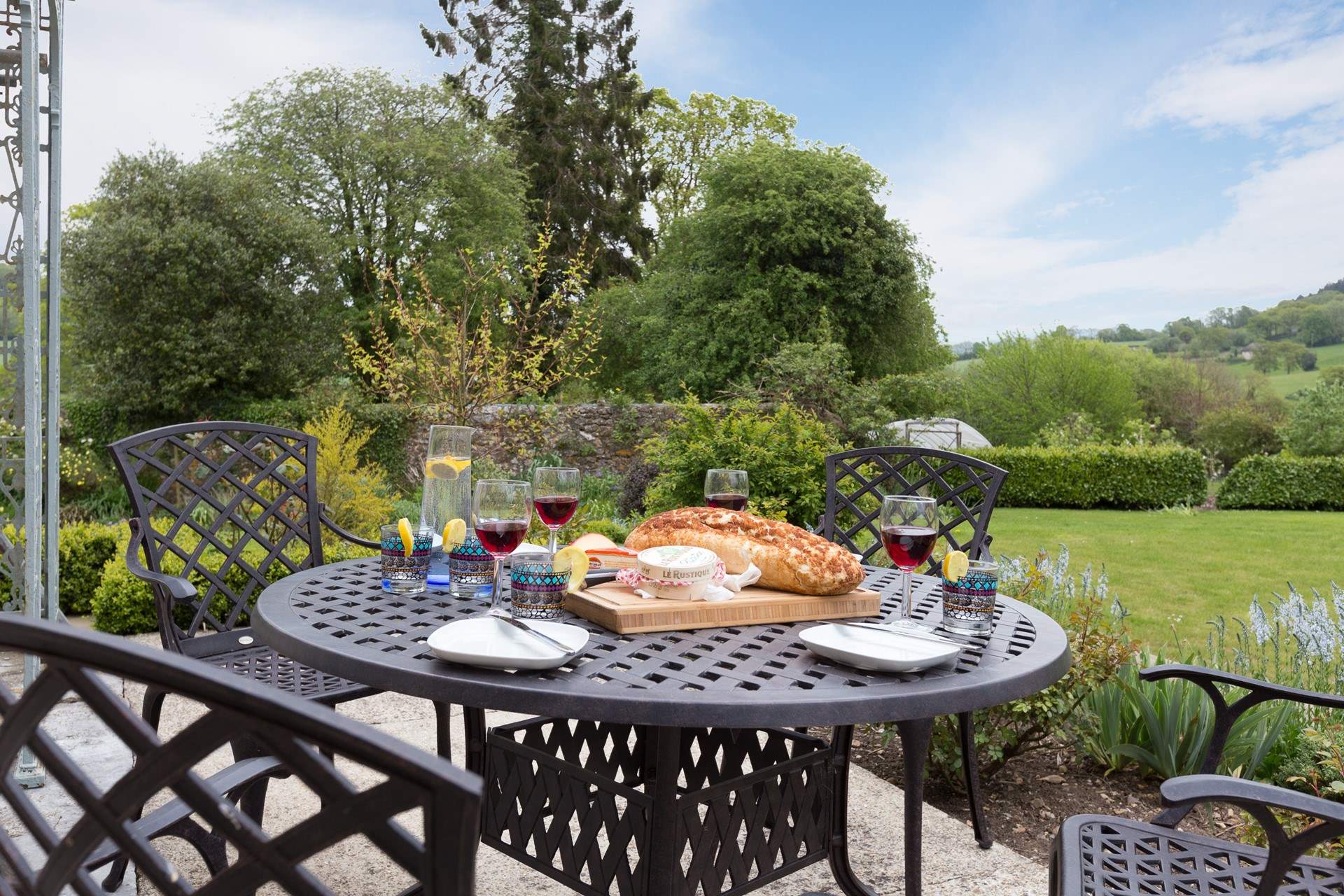 Champerty, Holiday Cottage Description - Classic Cottages